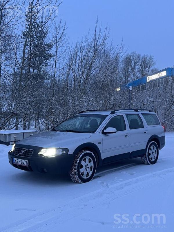 Pelēks Volvo V70 2001 Rīga, ar dzinēja tilpumu 2.50 L un nobraukumu 290 tūkst. km par 900 €, foto 1 vietnē AUTOMOTO.COM.LV
