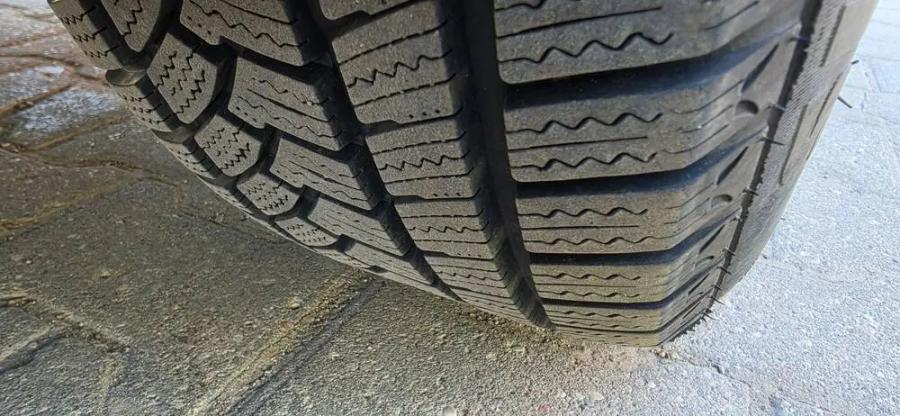 Pelēks Volvo V70 2001 Valmiera, ar dzinēja tilpumu 2.40 L un nobraukumu 386 tūkst. km par 1250 €, foto 12 vietnē AUTOMOTO.COM.LV