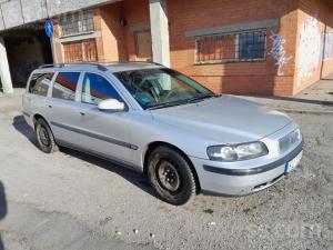 Grey Volvo V70 2001 in Jelgava, with an engine capacity of 2.40 L and mileage of 430 thousand km for 550 €, photo  on AUTOMOTO.COM.LV