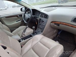 Pelēks Volvo V70 2002 Madona, ar dzinēja tilpumu 2.40 L un nobraukumu 0 tūkst. km par 1700 €, foto 8 vietnē AUTOMOTO.COM.LV