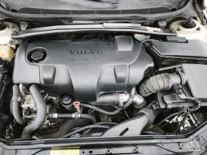 Pelēks Volvo V70 2002 Alīta, ar dzinēja tilpumu 2.40 L un nobraukumu 339 tūkst. km par 1350 €, foto 20 vietnē AUTOMOTO.COM.LV