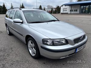 Pelēks Volvo V70 2002 Paide, ar dzinēja tilpumu 2.40 L un nobraukumu 491 tūkst. km par 2590 €, foto 7 vietnē AUTOMOTO.COM.LV
