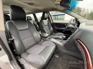 Pelēks Volvo V70 2002 Paide, ar dzinēja tilpumu 2.40 L un nobraukumu 491 tūkst. km par 2590 €, foto 9 vietnē AUTOMOTO.COM.LV