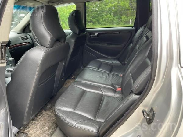 Pelēks Volvo V70 2002 Rīga, ar dzinēja tilpumu 2.40 L un nobraukumu 411 tūkst. km par 890 €, foto 5 vietnē AUTOMOTO.COM.LV