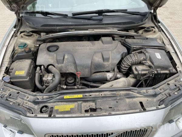 Pelēks Volvo V70 2002 Rīga, ar dzinēja tilpumu 2.40 L un nobraukumu 411 tūkst. km par 890 €, foto 7 vietnē AUTOMOTO.COM.LV