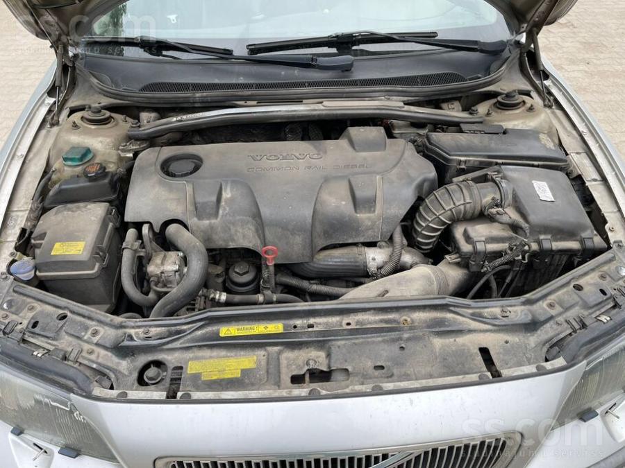 Pelēks Volvo V70 2002 Rīga, ar dzinēja tilpumu 2.40 L un nobraukumu 411 tūkst. km par 890 €, foto 8 vietnē AUTOMOTO.COM.LV