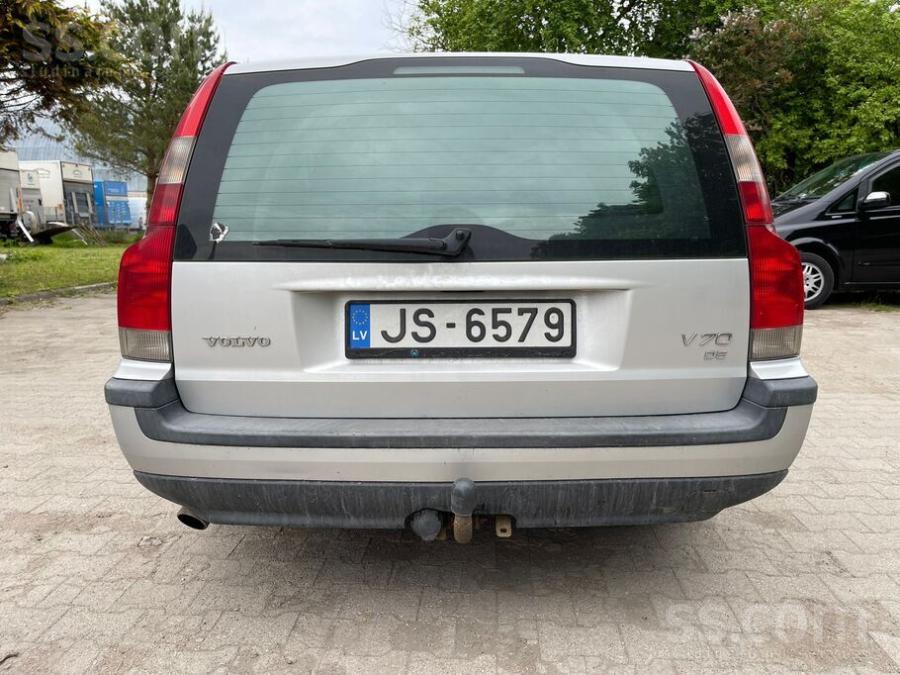 Pelēks Volvo V70 2002 Rīga, ar dzinēja tilpumu 2.40 L un nobraukumu 411 tūkst. km par 890 €, foto 9 vietnē AUTOMOTO.COM.LV