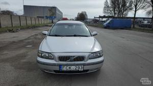 Grey Volvo V70 2002 in Klaipeda, with an engine capacity of 2.40 L and mileage of 627 thousand km for 1200 €, photo 5 on AUTOMOTO.COM.LV