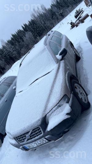 Pelēks Volvo V70 2002 Kuldīga, ar dzinēja tilpumu 2.40 L un nobraukumu 354 tūkst. km par 1010 €, foto 13 vietnē AUTOMOTO.COM.LV