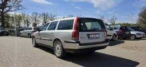 Серый Вольво В70 2002 в Валмиера, объемом двигателя 2.40 л и пробегом 398 тыс. км за 1200 €, фото 5 на AUTOMOTO.COM.LV