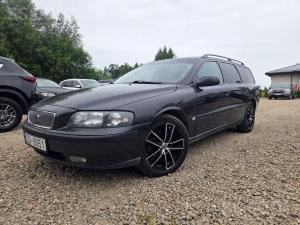 Pelēks Volvo V70 2002 Jelgava, ar dzinēja tilpumu 2.40 L un nobraukumu 0 tūkst. km par 1700 €, foto  vietnē AUTOMOTO.COM.LV