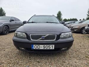 Pelēks Volvo V70 2002 Jelgava, ar dzinēja tilpumu 2.40 L un nobraukumu 0 tūkst. km par 1700 €, foto 5 vietnē AUTOMOTO.COM.LV