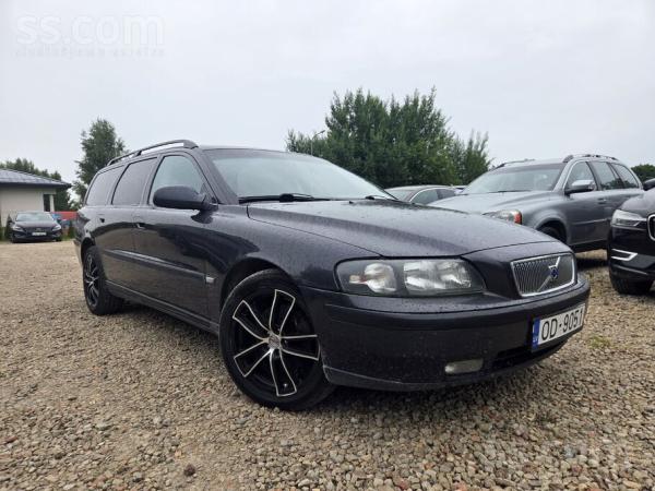 Pelēks Volvo V70 2002 Jelgava, ar dzinēja tilpumu 2.40 L un nobraukumu 0 tūkst. km par 1700 €, foto 5 vietnē AUTOMOTO.COM.LV