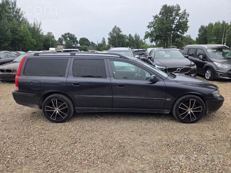 Pelēks Volvo V70 2002 Jelgava, ar dzinēja tilpumu 2.40 L un nobraukumu 0 tūkst. km par 1700 €, foto 7 vietnē AUTOMOTO.COM.LV