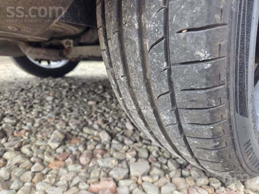 Pelēks Volvo V70 2002 Jelgava, ar dzinēja tilpumu 2.40 L un nobraukumu 0 tūkst. km par 1700 €, foto 14 vietnē AUTOMOTO.COM.LV