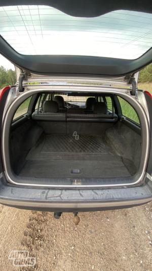 Pelēks Volvo V70 2002 Jonava, ar dzinēja tilpumu 2.40 L un nobraukumu 350 tūkst. km par 1000 €, foto 7 vietnē AUTOMOTO.COM.LV