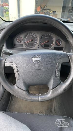 Pelēks Volvo V70 2002 Jonava, ar dzinēja tilpumu 2.40 L un nobraukumu 350 tūkst. km par 1000 €, foto 16 vietnē AUTOMOTO.COM.LV