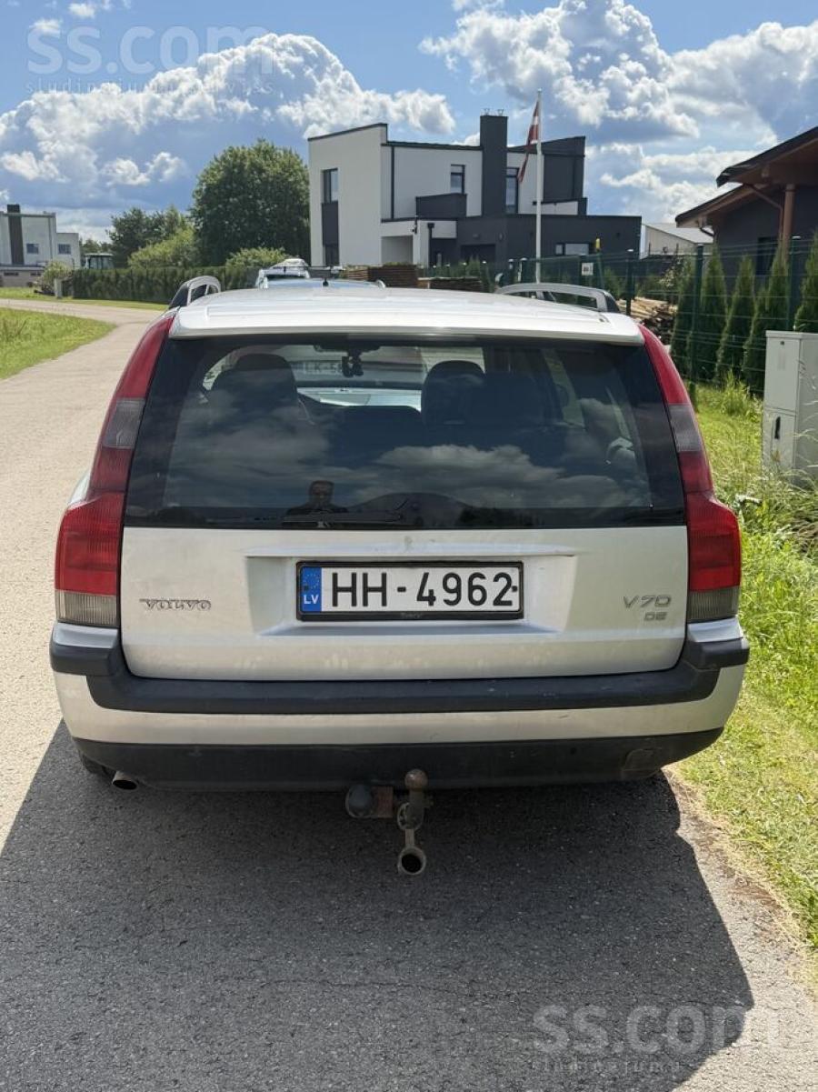 Pelēks Volvo V70 2002 Rīga, ar dzinēja tilpumu 2.40 L un nobraukumu 388 tūkst. km par 1250 €, foto 5 vietnē AUTOMOTO.COM.LV
