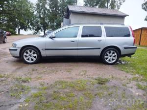 Grey Volvo V70 2002 in Gulbene, with an engine capacity of 2.40 L and mileage of 407 thousand km for 750 €, photo 3 on AUTOMOTO.COM.LV