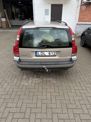 Pelēks Volvo V70 2002 Viļņa, ar dzinēja tilpumu 2.40 L un nobraukumu 278 tūkst. km par 1400 €, foto 4 vietnē AUTOMOTO.COM.LV