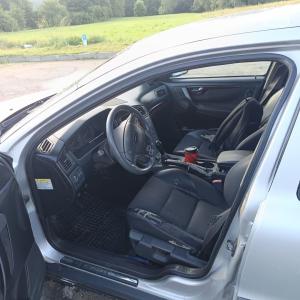 Pelēks Volvo V70 2002 Viļņa, ar dzinēja tilpumu 2.40 L un nobraukumu 490 tūkst. km par 850 €, foto 6 vietnē AUTOMOTO.COM.LV