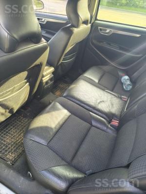 Pelēks Volvo V70 2002 Daugavpils, ar dzinēja tilpumu 2.40 L un nobraukumu 350 tūkst. km par 800 €, foto 9 vietnē AUTOMOTO.COM.LV
