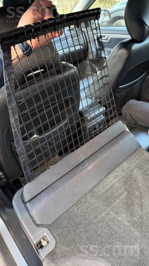 Pelēks Volvo V70 2002 Rīga, ar dzinēja tilpumu 2.40 L un nobraukumu 381 tūkst. km par 2000 €, foto 8 vietnē AUTOMOTO.COM.LV