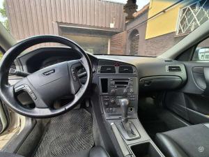 Pelēks Volvo V70 2002 Kauņa, ar dzinēja tilpumu 2.44 L un nobraukumu 374 tūkst. km par 1000 €, foto 7 vietnē AUTOMOTO.COM.LV