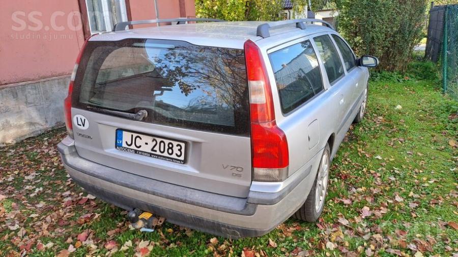 Grey Volvo V70 2002 in Preili, with an engine capacity of 2.40 L and mileage of 431 thousand km for 1500 €, photo 3 on AUTOMOTO.COM.LV