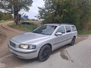 Серый Вольво В70 2002 в Алитус, объемом двигателя 2.40 л и пробегом 444 тыс. км за 990 €, фото  на AUTOMOTO.COM.LV