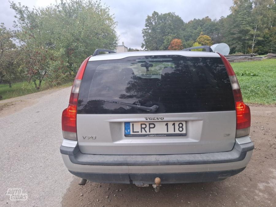 Grey Volvo V70 2002 in Alytus, with an engine capacity of 2.40 L and mileage of 444 thousand km for 990 €, photo 8 on AUTOMOTO.COM.LV