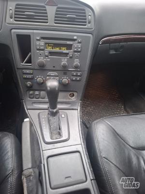 Grey Volvo V70 2002 in Alytus, with an engine capacity of 2.40 L and mileage of 444 thousand km for 990 €, photo 11 on AUTOMOTO.COM.LV