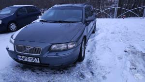 Pelēks Volvo V70 2003 Klaipėda, ar dzinēja tilpumu 2.40 L un nobraukumu 475 tūkst. km par 550 €, foto 7 vietnē AUTOMOTO.COM.LV