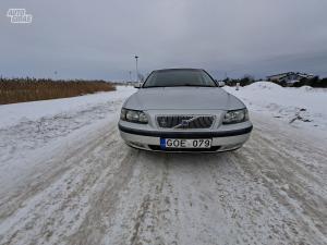 Grey Volvo V70 2003 in Klaipeda, with an engine capacity of 2.40 L and mileage of 398 thousand km for 1500 €, photo  on AUTOMOTO.COM.LV