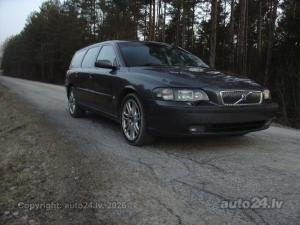 Pelēks Volvo V70 2003 Paide, ar dzinēja tilpumu 2.40 L un nobraukumu 382 tūkst. km par 2990 €, foto 3 vietnē AUTOMOTO.COM.LV