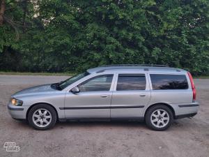 Grey Volvo V70 2003 in Alytus, with an engine capacity of 2.40 L and mileage of 442 thousand km for 1499 €, photo 7 on AUTOMOTO.COM.LV