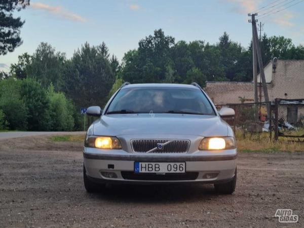 Серый Вольво В70 2003 в Алитус, объемом двигателя 2.40 л и пробегом 442 тыс. км за 1450 €, фото 8 на AUTOMOTO.COM.LV