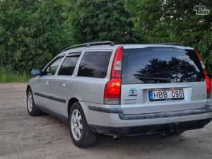 Серый Вольво В70 2003 в Алитус, объемом двигателя 2.40 л и пробегом 442 тыс. км за 1450 €, фото 4 на AUTOMOTO.COM.LV