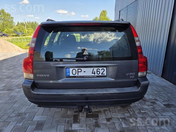 Pelēks Volvo V70 2003 Balvi, ar dzinēja tilpumu 2.40 L un nobraukumu 286 tūkst. km par 2500 €, foto 8 vietnē AUTOMOTO.COM.LV