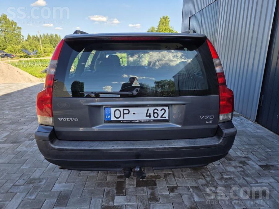Pelēks Volvo V70 2003 Balvi, ar dzinēja tilpumu 2.40 L un nobraukumu 286 tūkst. km par 2500 €, foto 9 vietnē AUTOMOTO.COM.LV