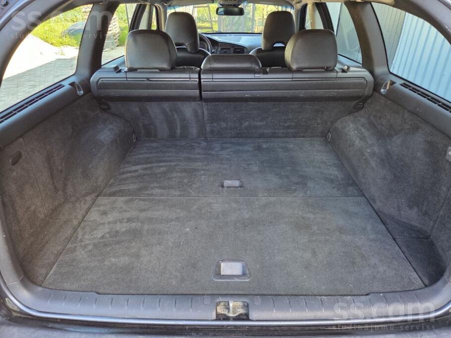 Pelēks Volvo V70 2003 Balvi, ar dzinēja tilpumu 2.40 L un nobraukumu 286 tūkst. km par 2500 €, foto 15 vietnē AUTOMOTO.COM.LV