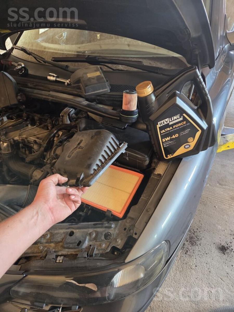 Pelēks Volvo V70 2003 Balvi, ar dzinēja tilpumu 2.40 L un nobraukumu 286 tūkst. km par 2500 €, foto 19 vietnē AUTOMOTO.COM.LV