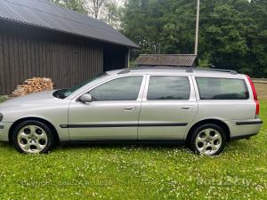 Grey Volvo V70 2003 in Tallinn, with an engine capacity of 2.40 L and mileage of 486 thousand km for 650 €, photo 4 on AUTOMOTO.COM.LV