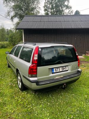 Grey Volvo V70 2003 in Tallinn, with an engine capacity of 2.40 L and mileage of 486 thousand km for 650 €, photo 7 on AUTOMOTO.COM.LV