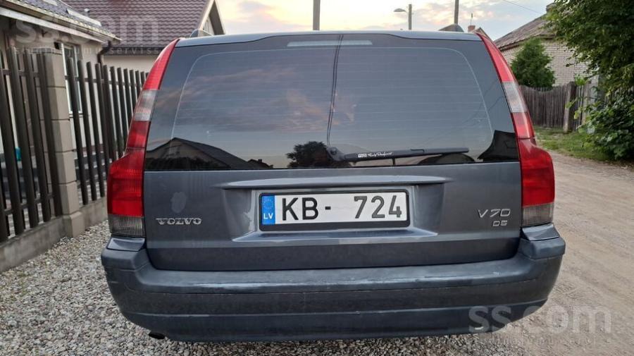 Pelēks Volvo V70 2003 Daugavpils, ar dzinēja tilpumu 2.40 L un nobraukumu 397 tūkst. km par 1550 €, foto 6 vietnē AUTOMOTO.COM.LV