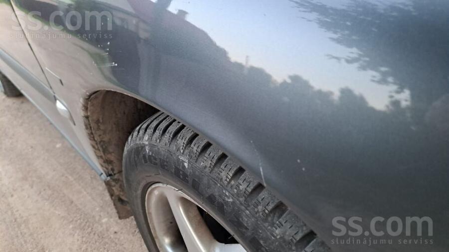 Pelēks Volvo V70 2003 Daugavpils, ar dzinēja tilpumu 2.40 L un nobraukumu 397 tūkst. km par 1550 €, foto 18 vietnē AUTOMOTO.COM.LV