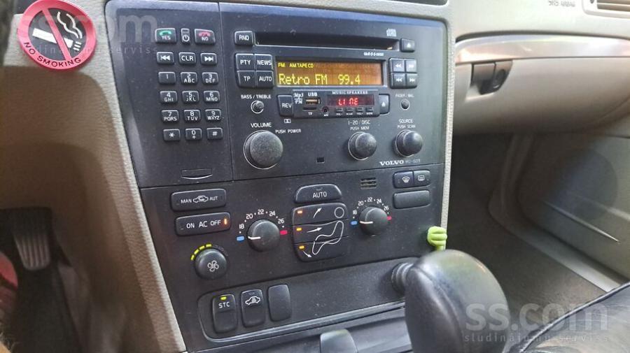 Pelēks Volvo V70 2003 Daugavpils, ar dzinēja tilpumu 2.40 L un nobraukumu 397 tūkst. km par 1550 €, foto 24 vietnē AUTOMOTO.COM.LV