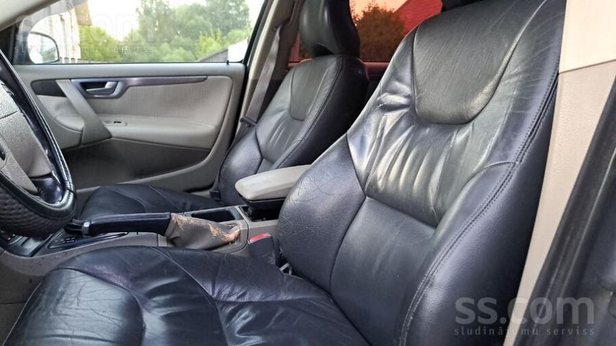 Pelēks Volvo V70 2003 Daugavpils, ar dzinēja tilpumu 2.40 L un nobraukumu 397 tūkst. km par 1550 €, foto 35 vietnē AUTOMOTO.COM.LV