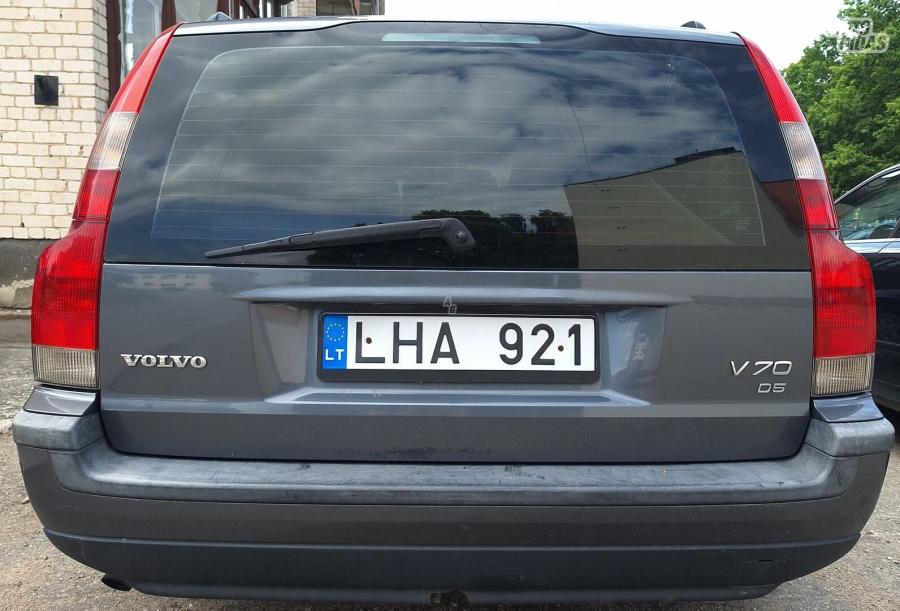 Pelēks Volvo V70 2003 Akmenė, ar dzinēja tilpumu 2.40 L un nobraukumu 387 tūkst. km par 750 €, foto 5 vietnē AUTOMOTO.COM.LV