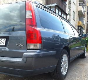 Pelēks Volvo V70 2003 Akmenė, ar dzinēja tilpumu 2.40 L un nobraukumu 387 tūkst. km par 750 €, foto 6 vietnē AUTOMOTO.COM.LV